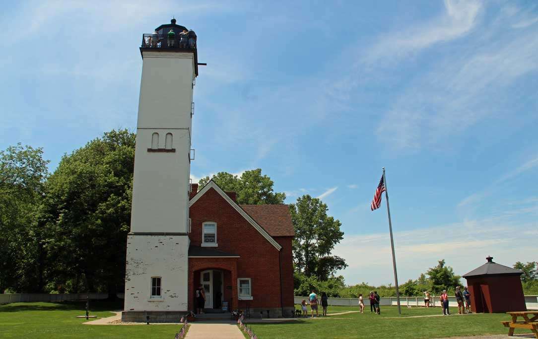 7 Hidden Gems: Lake Erie Lighthouses To Visit